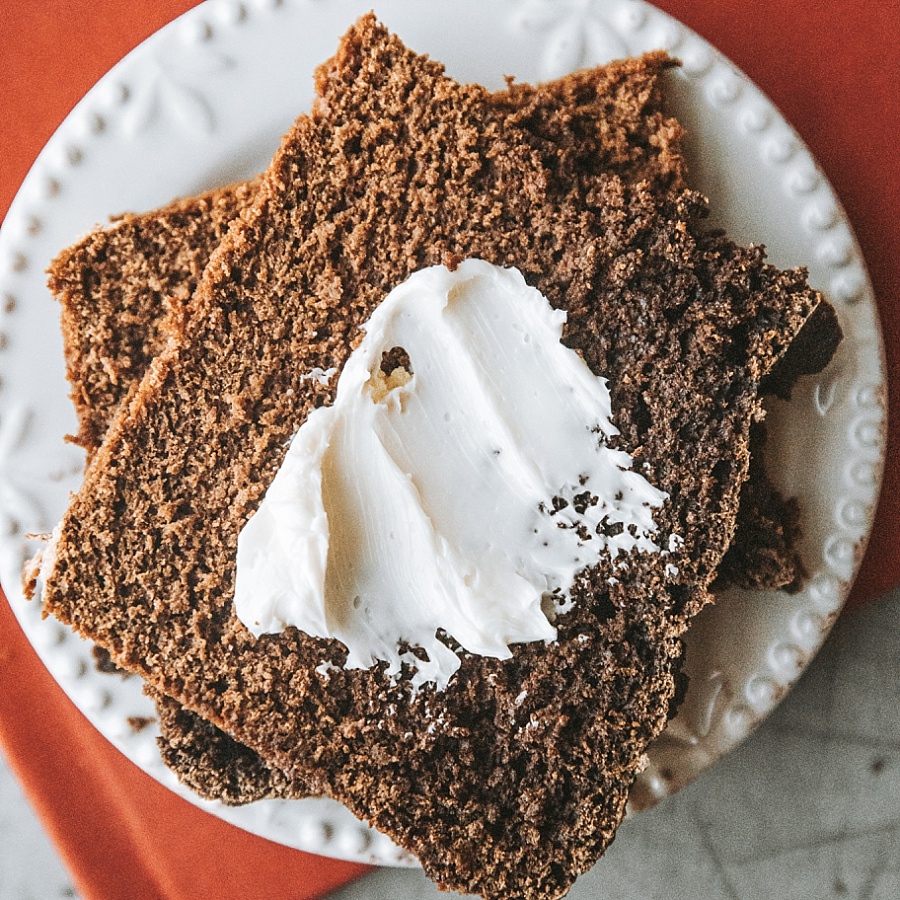 Rúgbrauð Icelandic Rye Bread (No Yeast, Slow Cooked) - The Storied Recipe